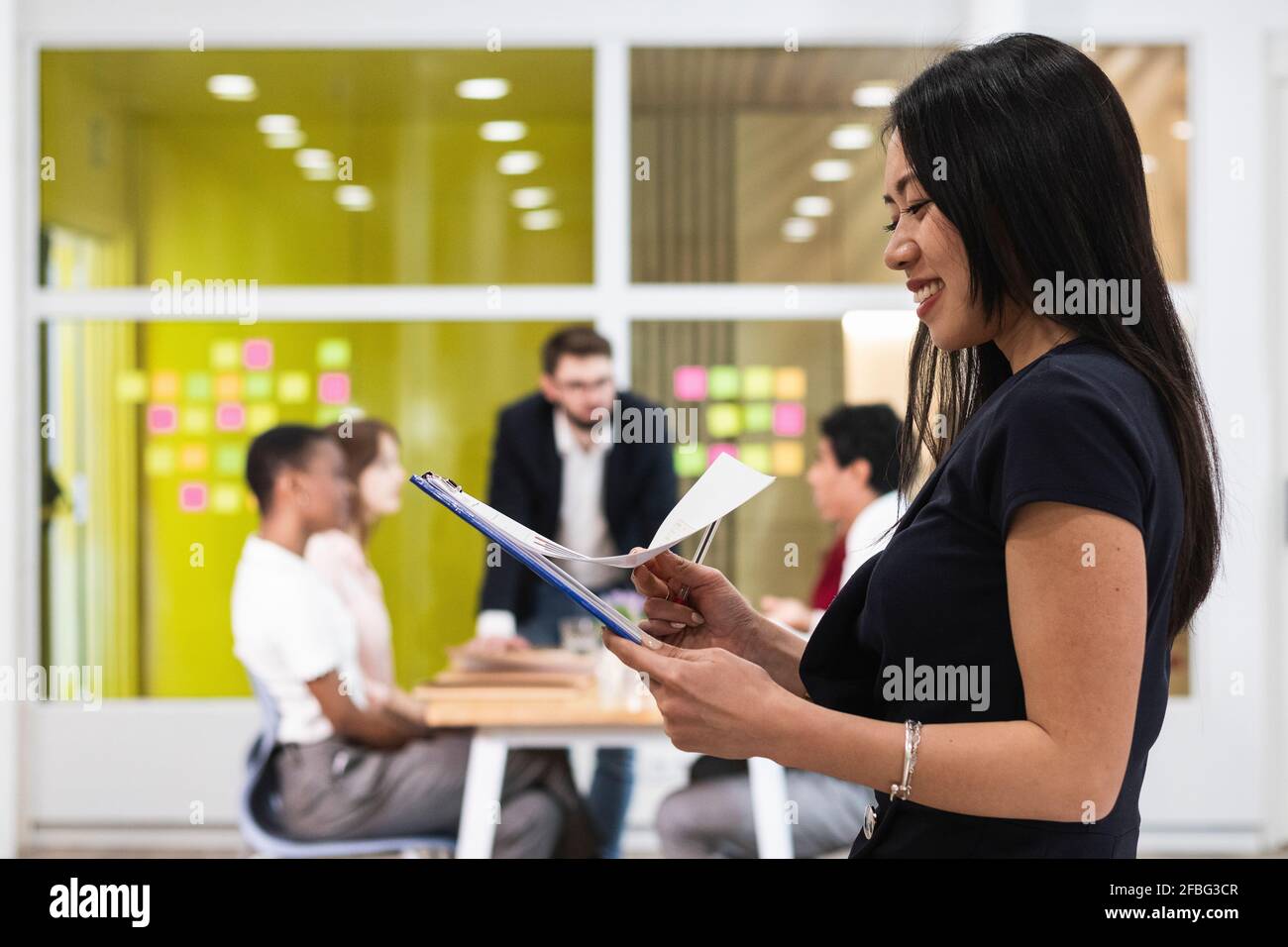 Checking documents hi-res stock photography and images - Alamy