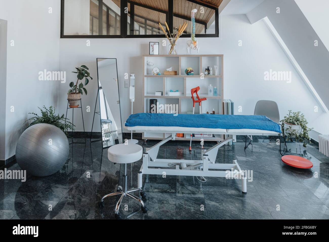 Medical table High Resolution Stock Photography and Images - Alamy