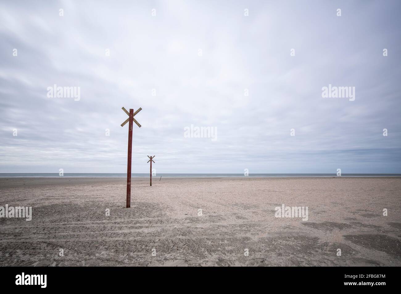 Beach markers hi-res stock photography and images - Alamy