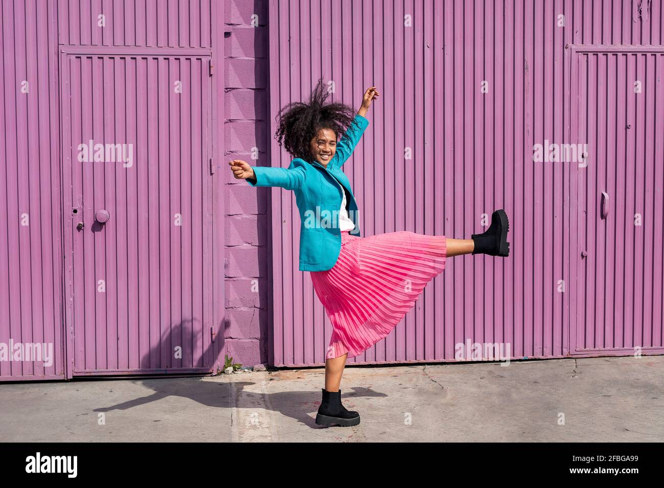 Carefree minimalist hi-res stock photography and images - Alamy