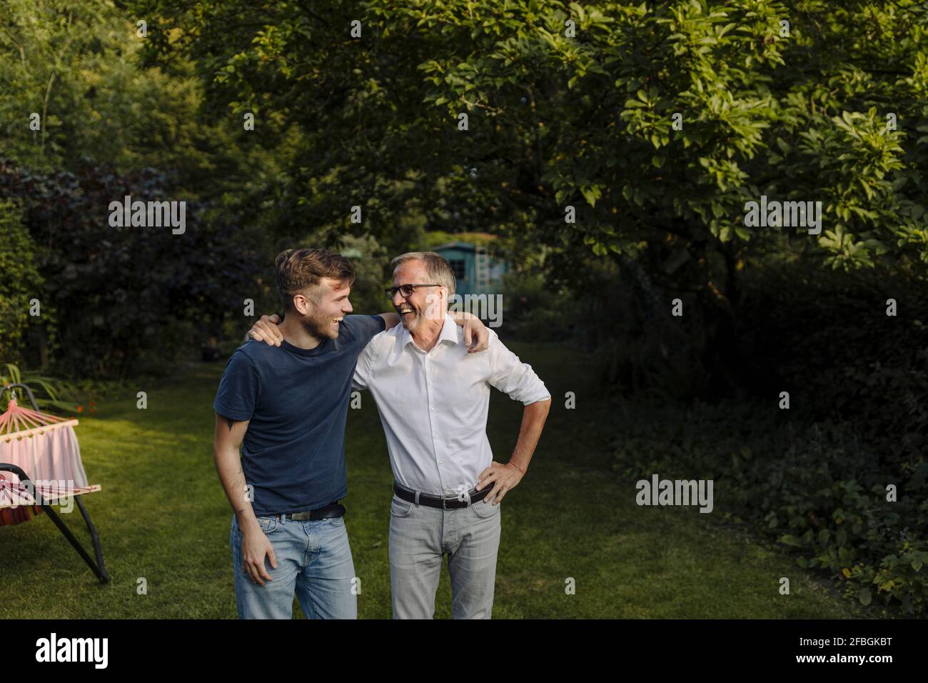 Son father arm hi-res stock photography and images - Alamy