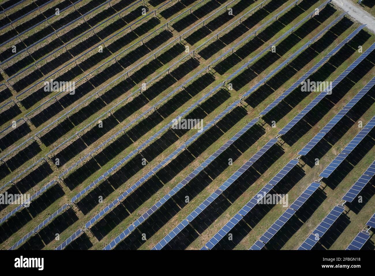 Solar field hi-res stock photography and images - Alamy