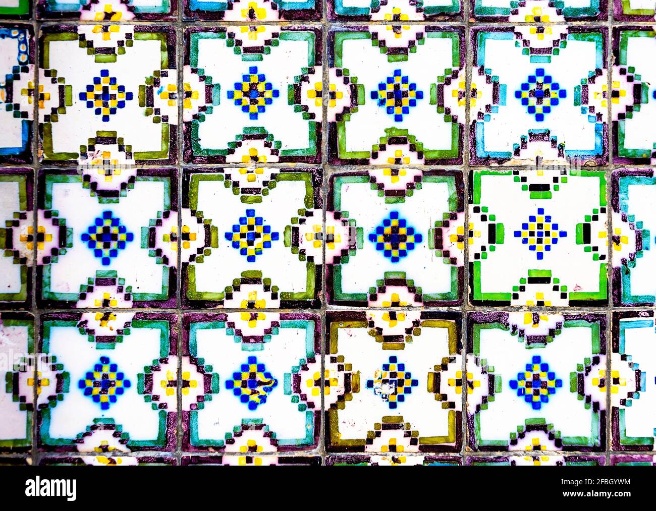 Mosaic square tiles pattern hi-res stock photography and images - Alamy