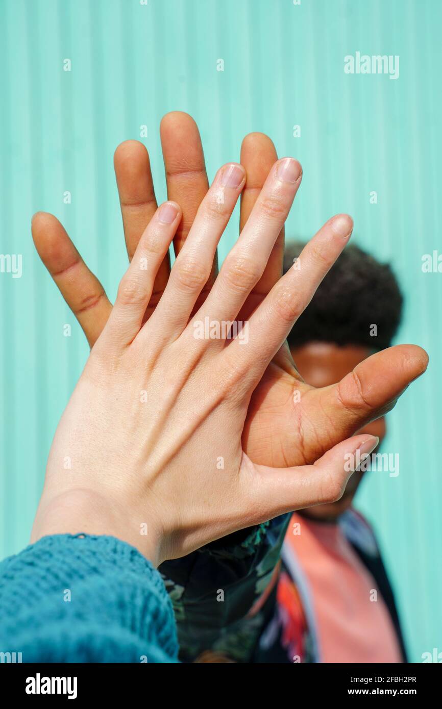 High five hands hi-res stock photography and images - Alamy