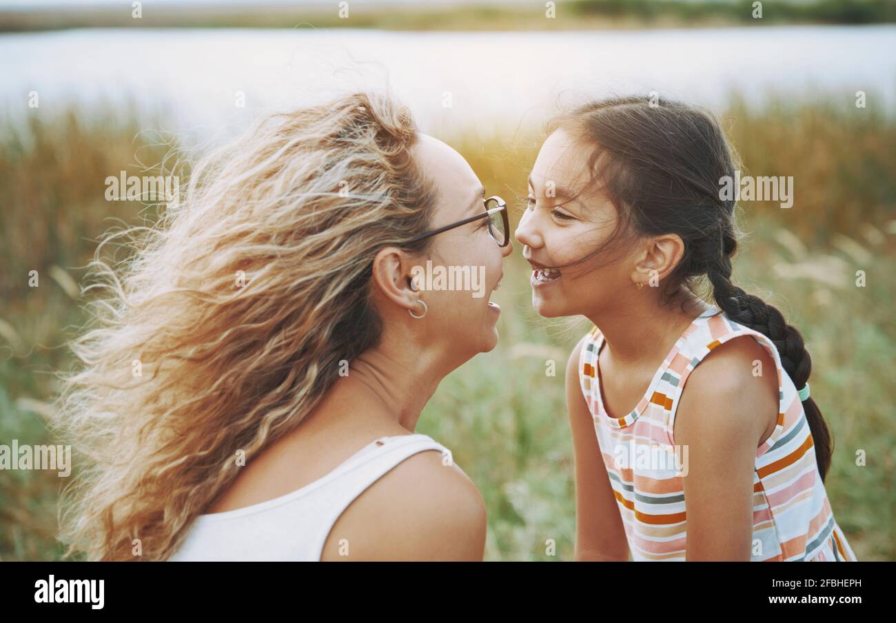 Mother daughter looking at hi-res stock photography and images - Alamy