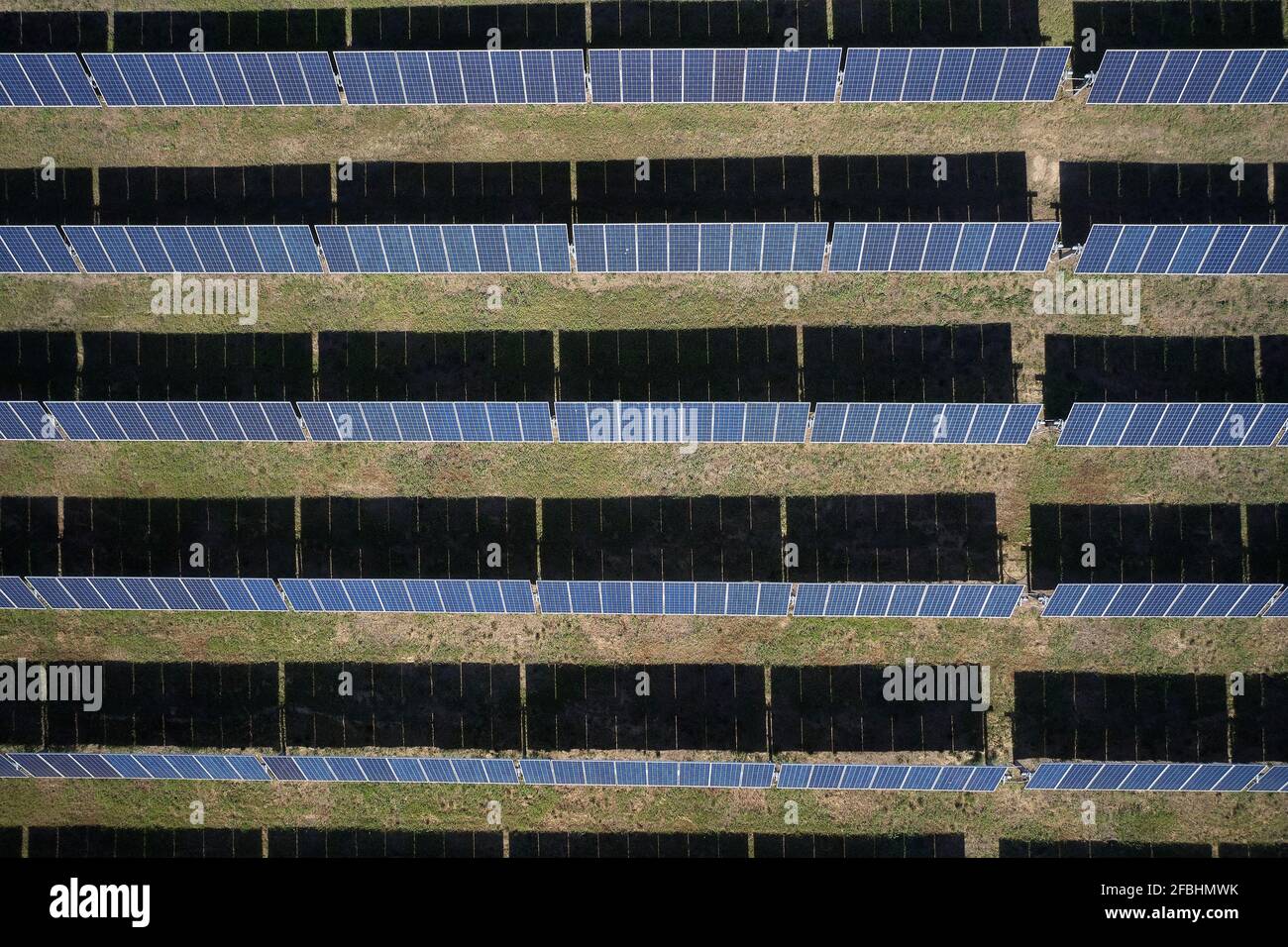 Solar field hi-res stock photography and images - Alamy