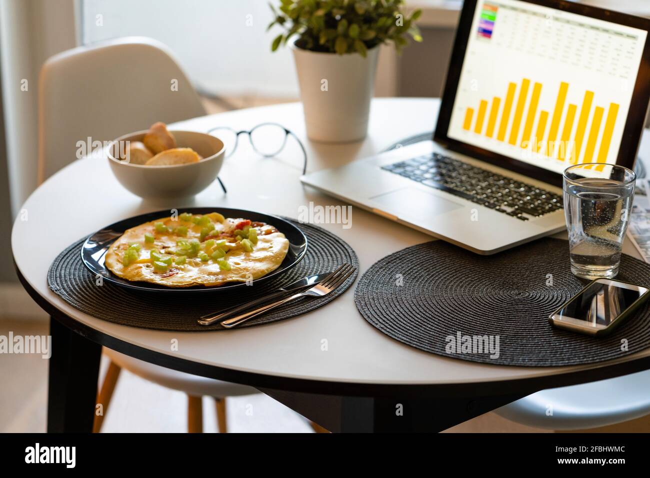 The data table hi-res stock photography and images - Alamy