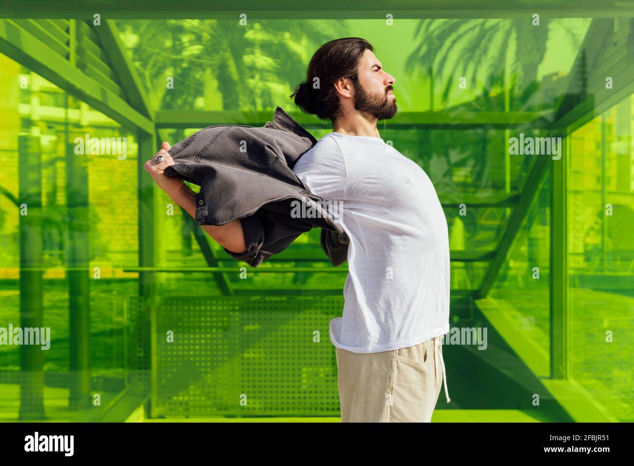 Removing glass hi-res stock photography and images - Alamy