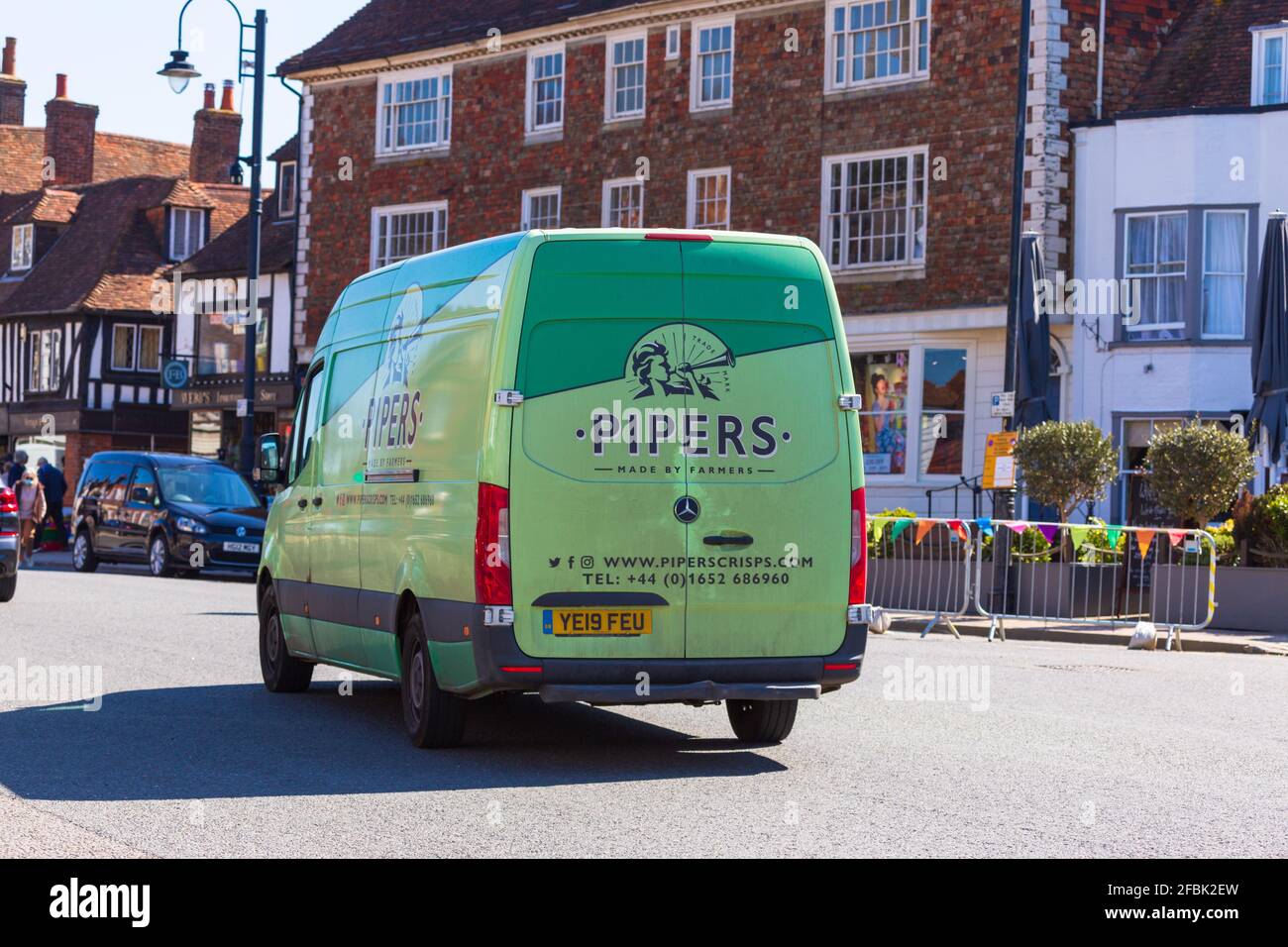 Uk crisps hi-res stock photography and images - Alamy