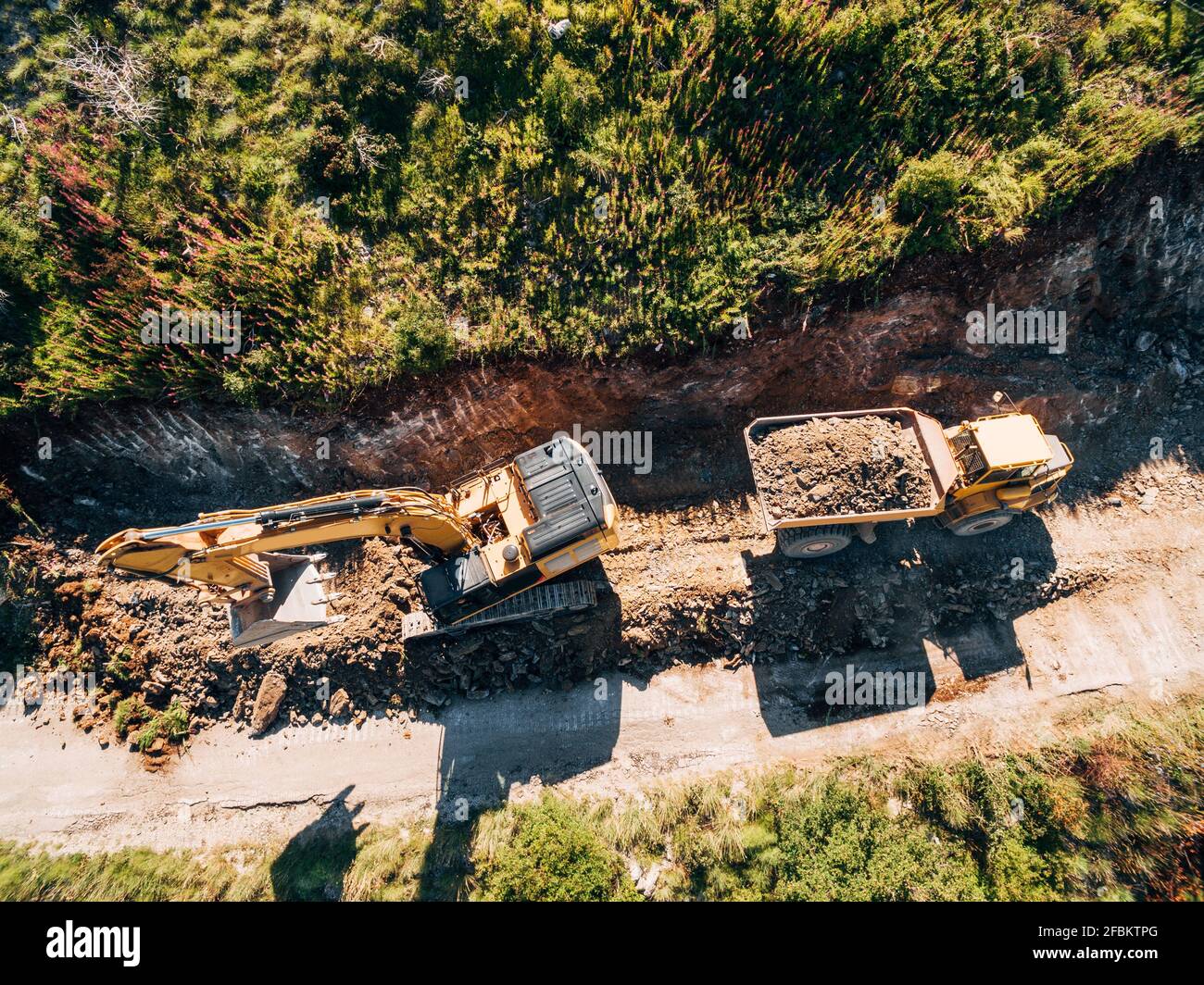 Equipment load tracked vehicle hi-res stock photography and images - Alamy