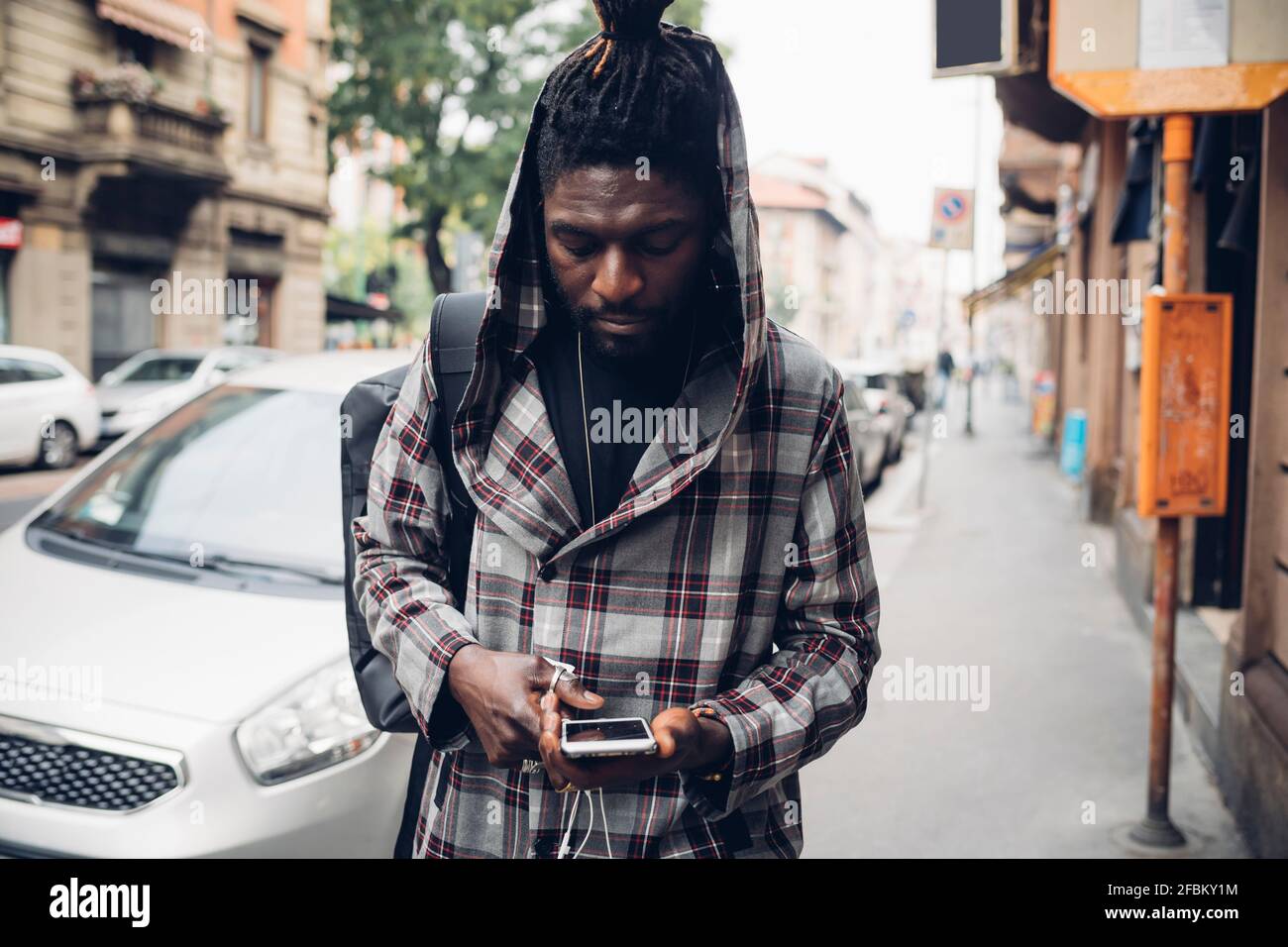 Checkered footpath hi-res stock photography and images - Alamy