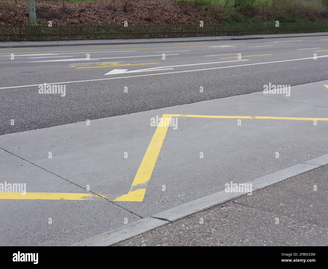 Ground markings hi-res stock photography and images - Alamy