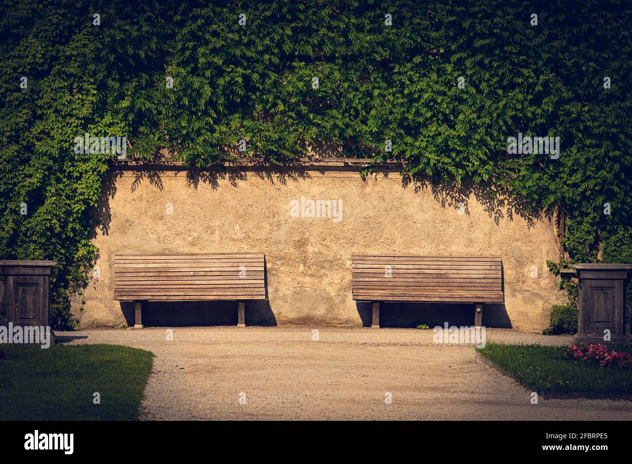 Two bench hi-res stock photography and images - Alamy