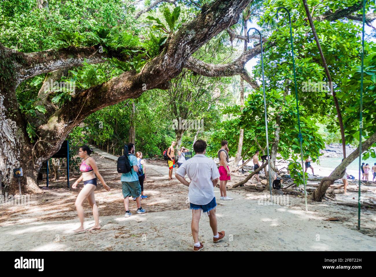 MANUEL ANTONIO, COSTA RICA - MAY 13, 2016: Crowds of tourists in ...