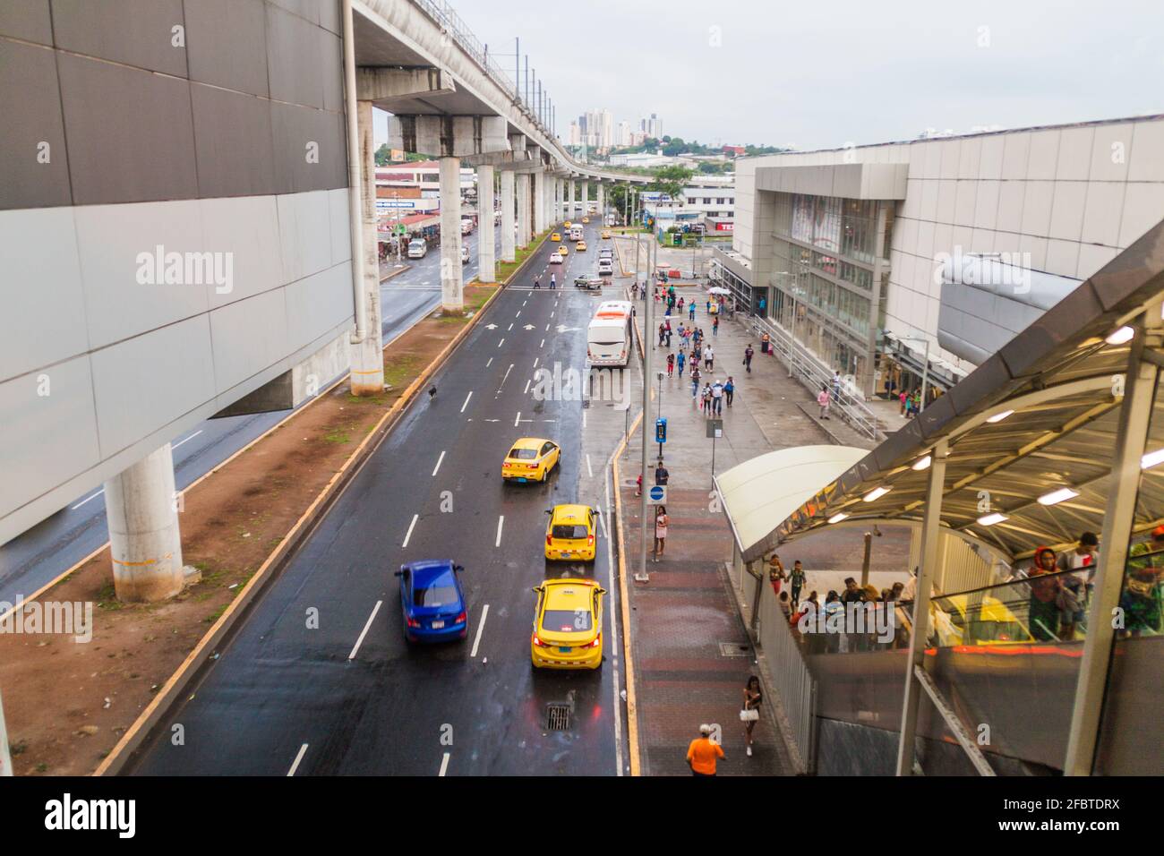 Elevated metro rail hi-res stock photography and images - Alamy