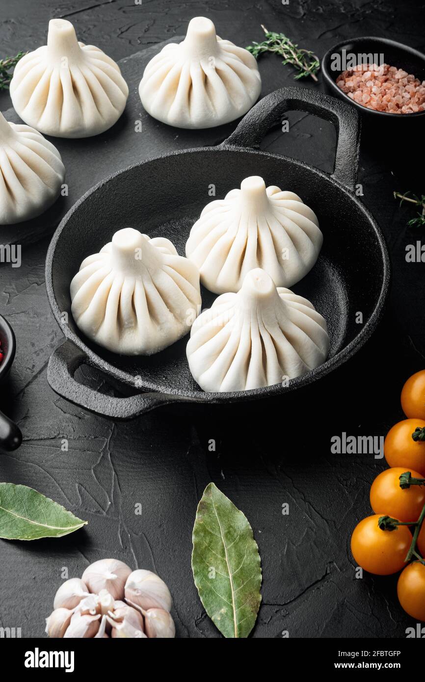 Uzbek traditional manty dumplings hi-res stock photography and images ...