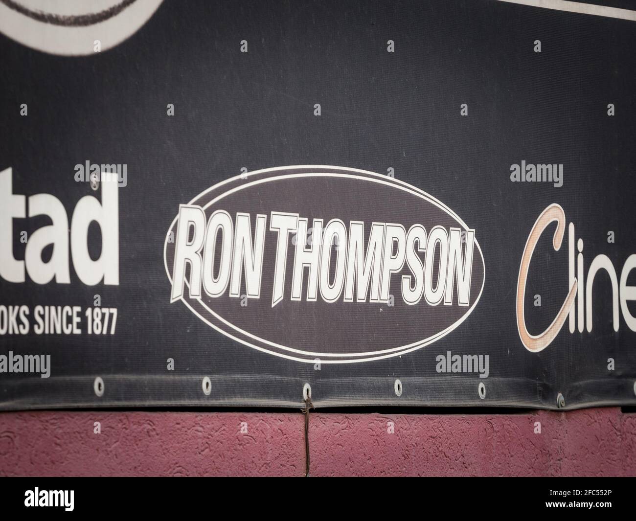 Ron thompson sign hi-res stock photography and images - Alamy