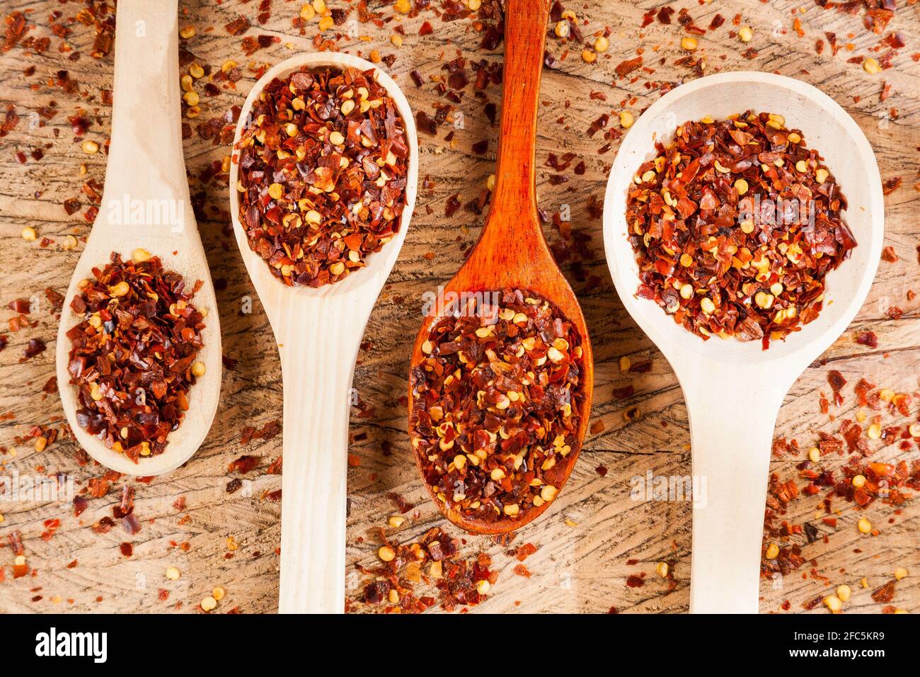 Crushed red cayenne pepper spice hi-res stock photography and images ...