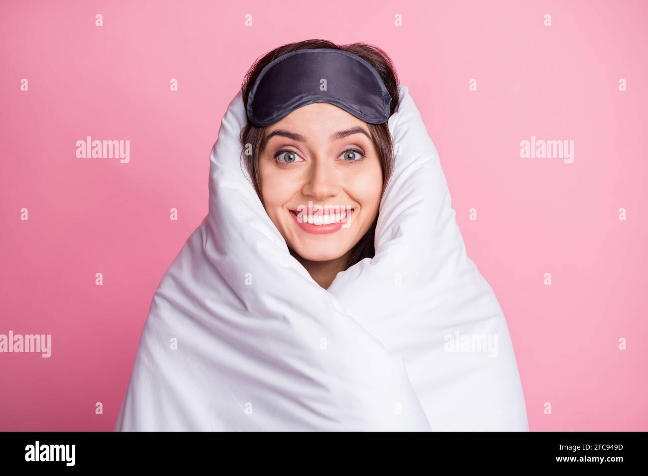 Young woman wrapped in sheet hi-res stock photography and images - Alamy