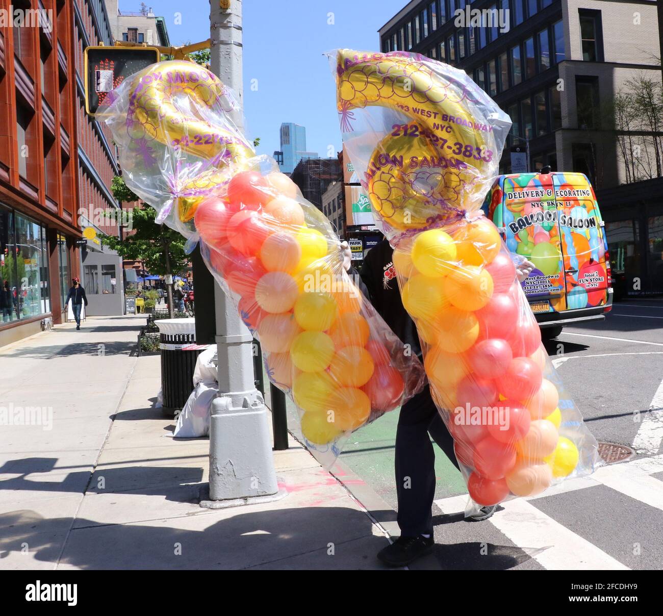 New York, NY, USA. 23rd Apr, 2021. Balloon Saloon deliver balloons to ...