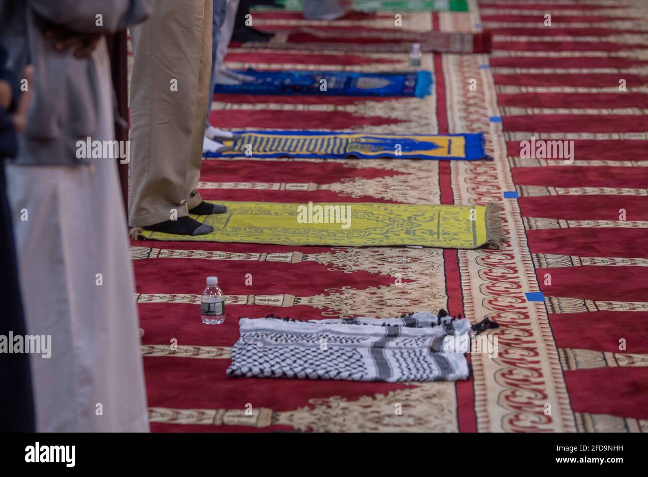 Muslim prayers brooklyn hi-res stock photography and images - Alamy