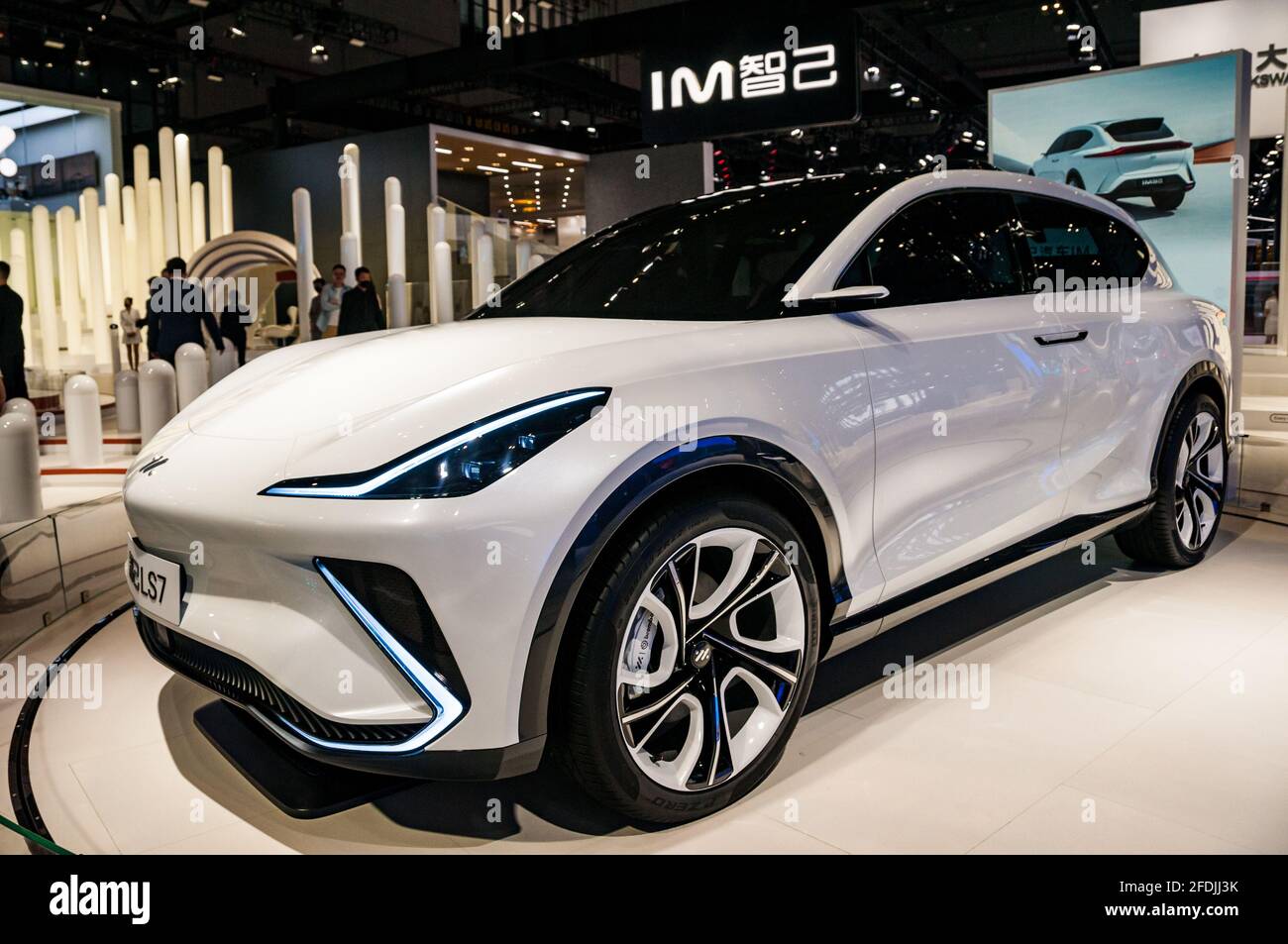 The IM LS7 concept from a joint venture between SAIC and Alibaba on ...