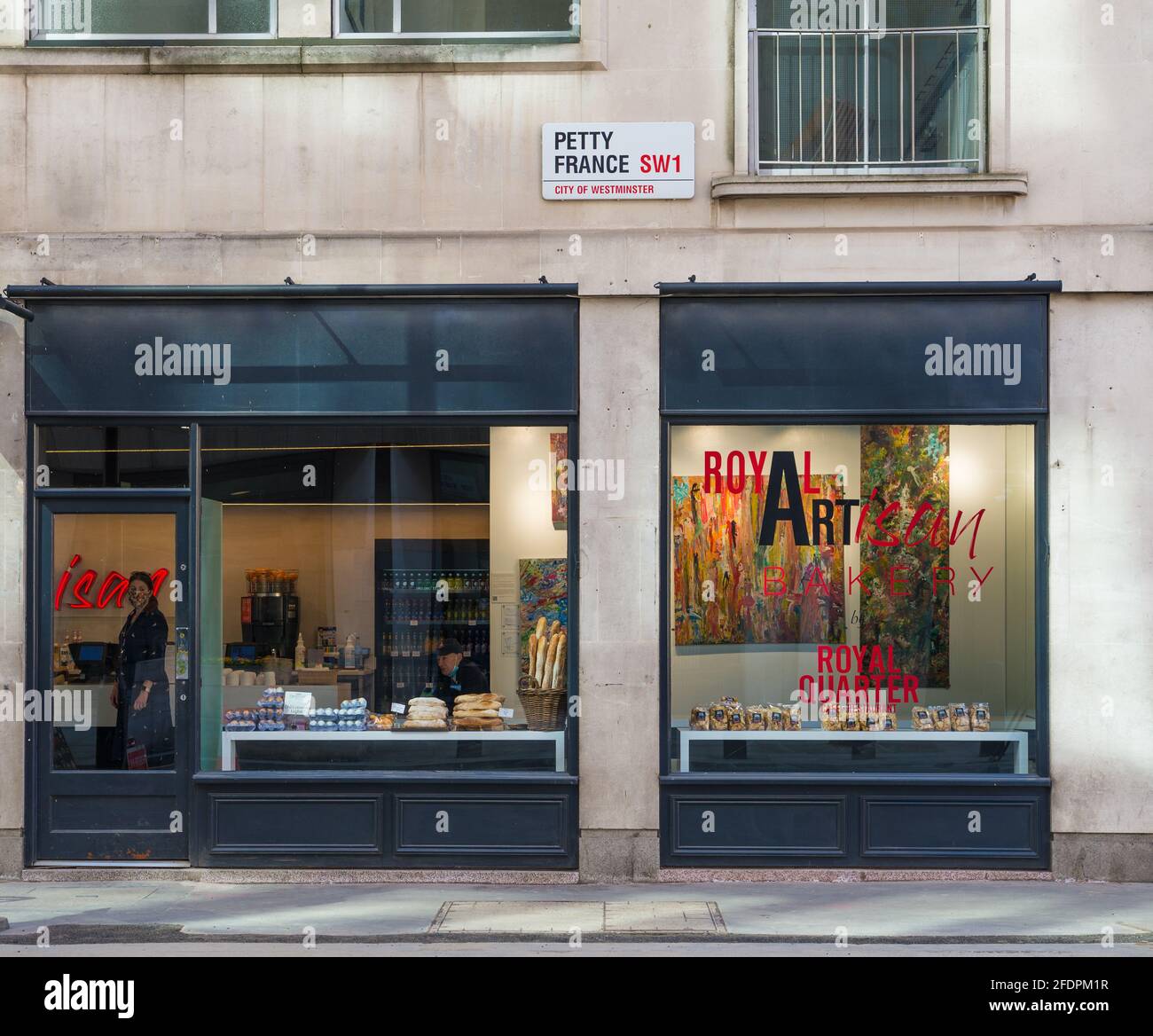 Artisan bakery hi-res stock photography and images - Alamy