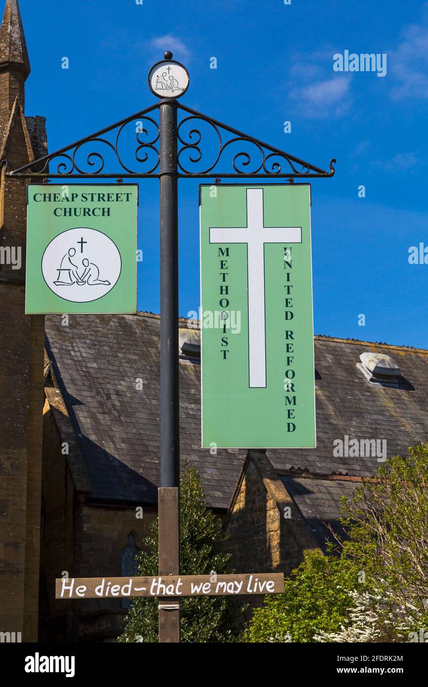 Methodist church uk sign hi-res stock photography and images - Alamy