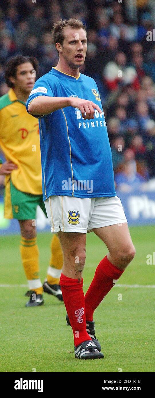 PORTSMOUTH V NORWICH CARL TILER PIC MIKE WALKLER, 2001 Stock Photo - Alamy