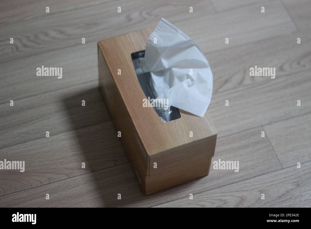 Card tissue hi-res stock photography and images - Alamy