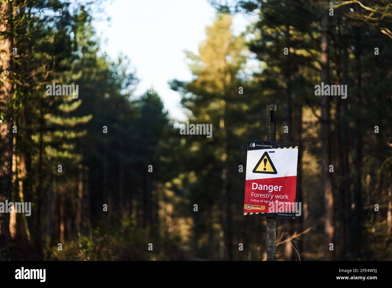 Forest forestry commission warning sign hi-res stock photography and ...