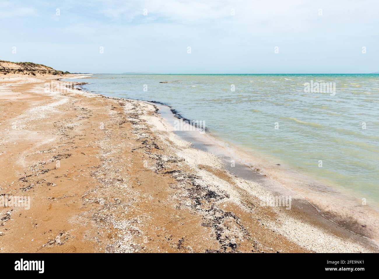 Empty sea beach hi-res stock photography and images - Alamy