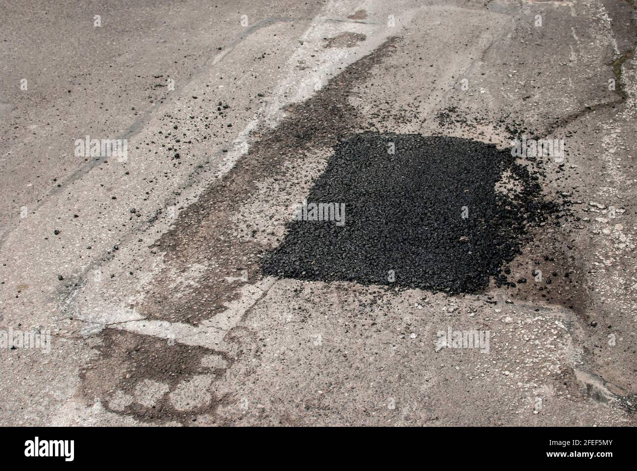 Asphalt crack patch hi-res stock photography and images - Alamy
