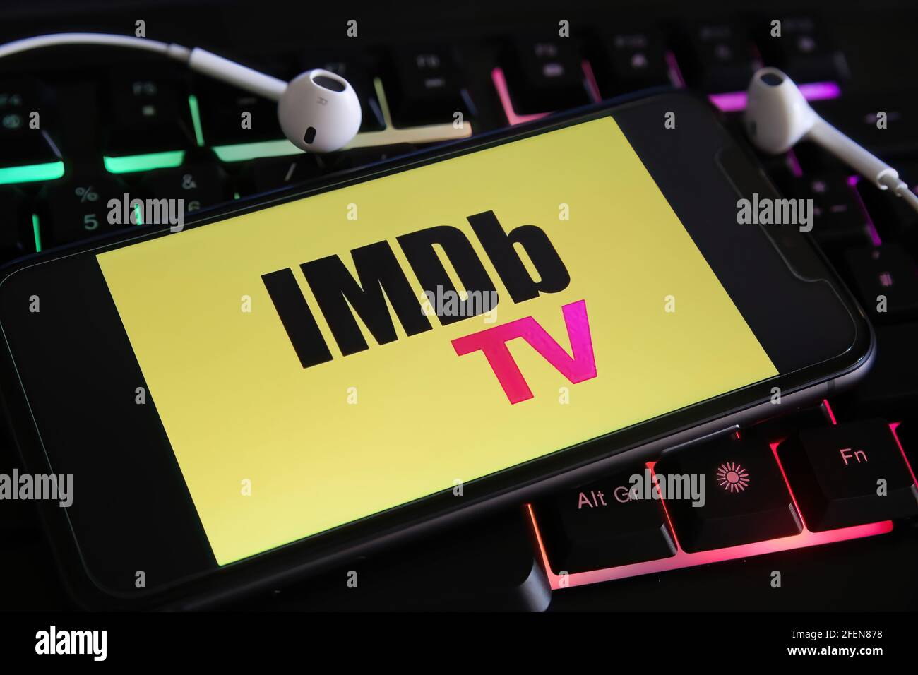 Imdb logo hi-res stock photography and images - Alamy
