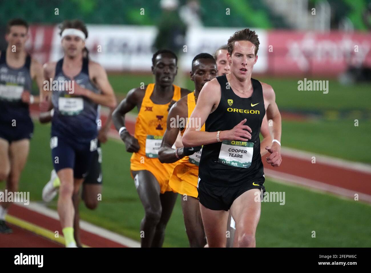 Cooper Teare of Oregon places second in the invitational 5,000m in 13: ...