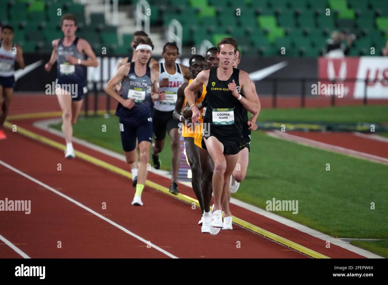 Cooper Teare of Oregon places second in the invitational 5,000m in 13: ...