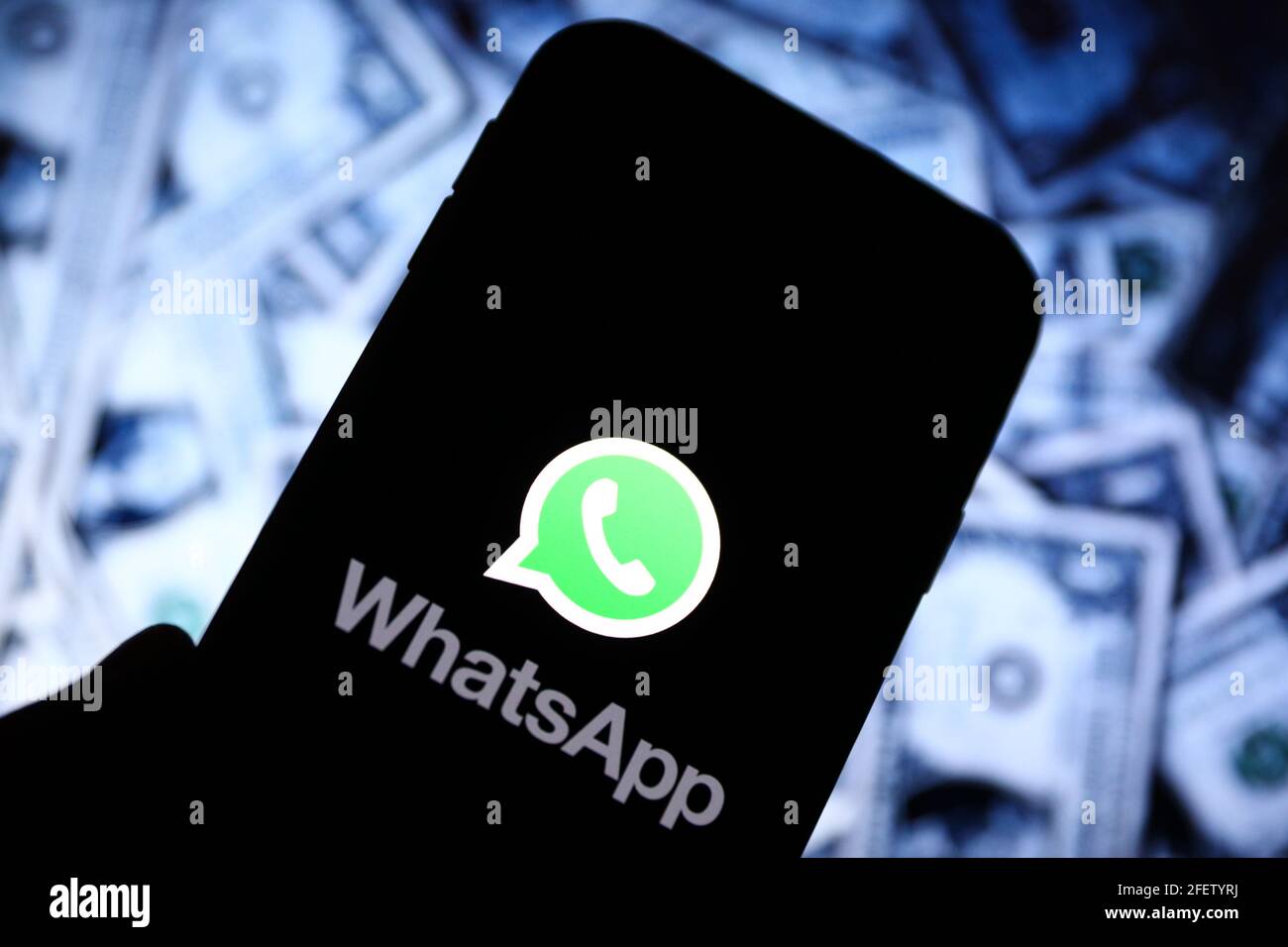 Whatsapp communicator logo hi-res stock photography and images - Alamy