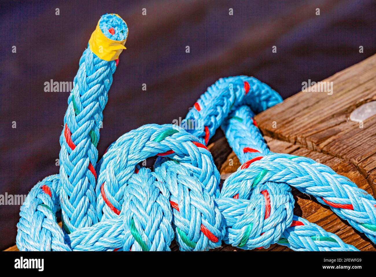 Synthetic rope hi-res stock photography and images - Alamy