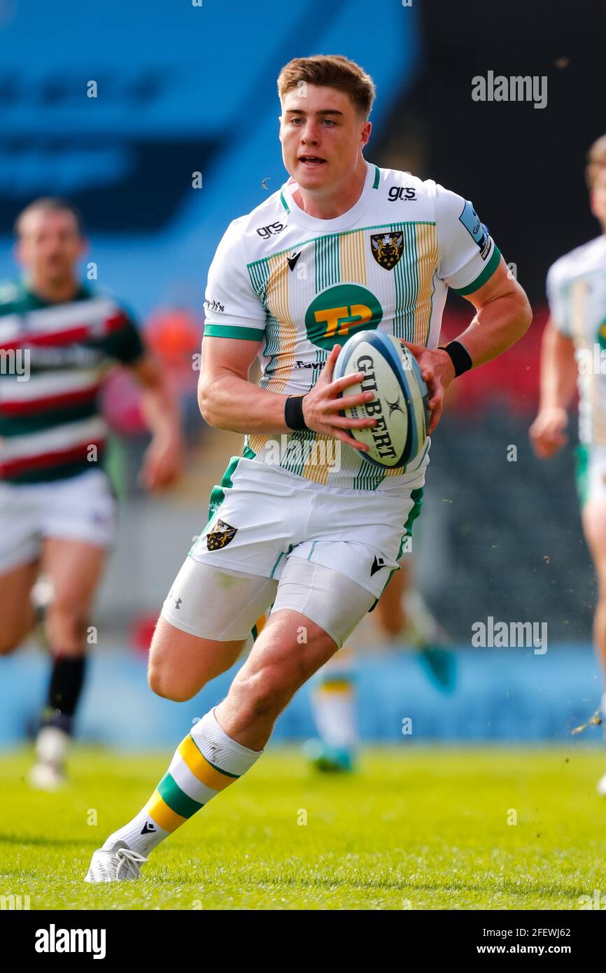 Tommy freeman of northampton saints hi-res stock photography and images ...