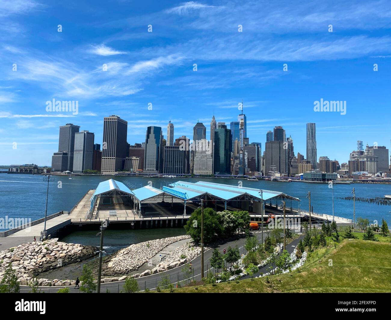 Manhattan view from brooklyn hi-res stock photography and images - Alamy