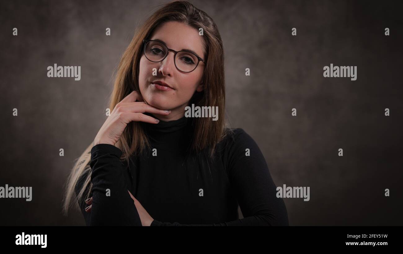 Young pretty woman in her mid 20s - portrait shot Stock Photo - Alamy