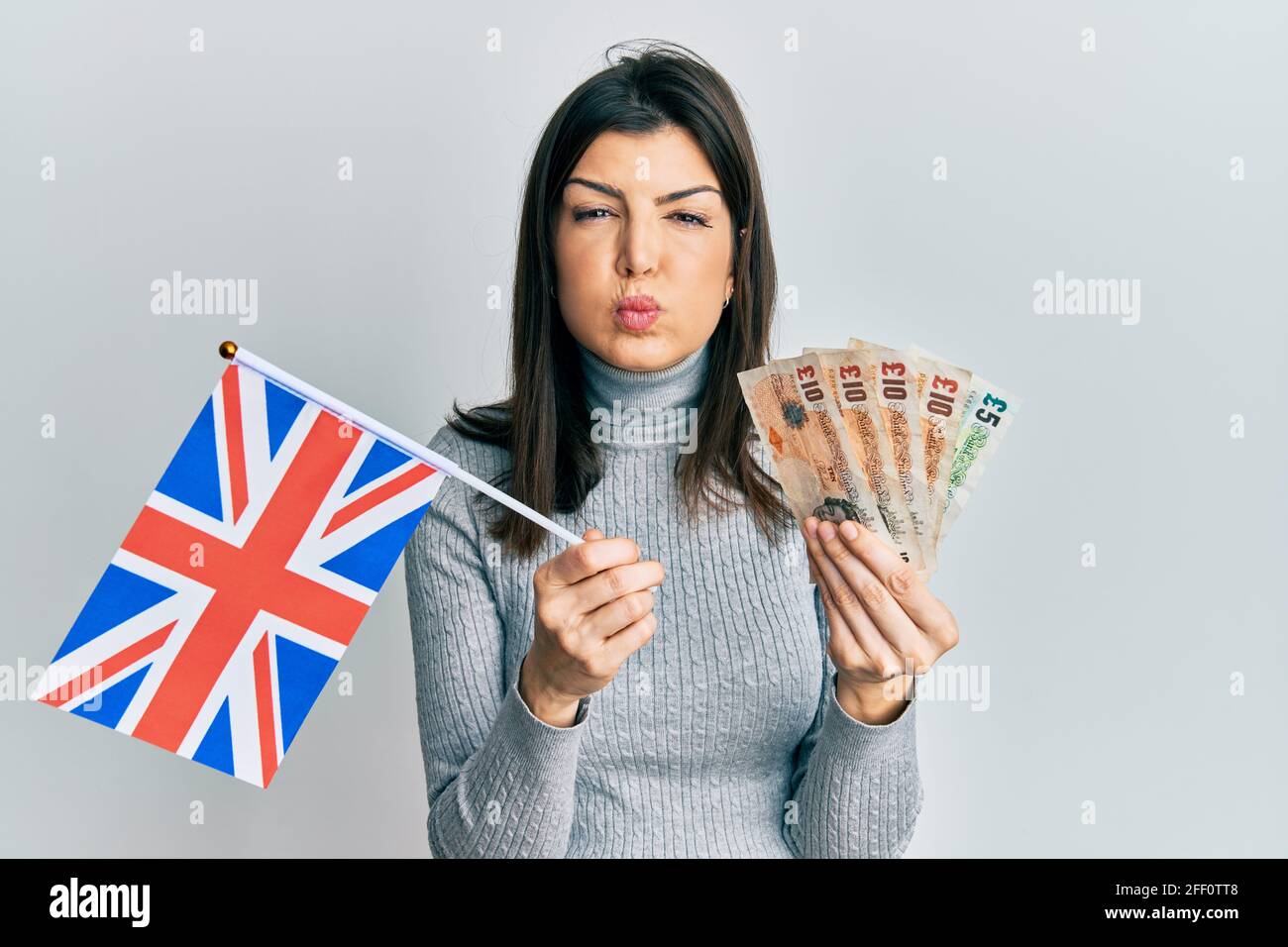 Pound symbol eyes hi-res stock photography and images - Alamy