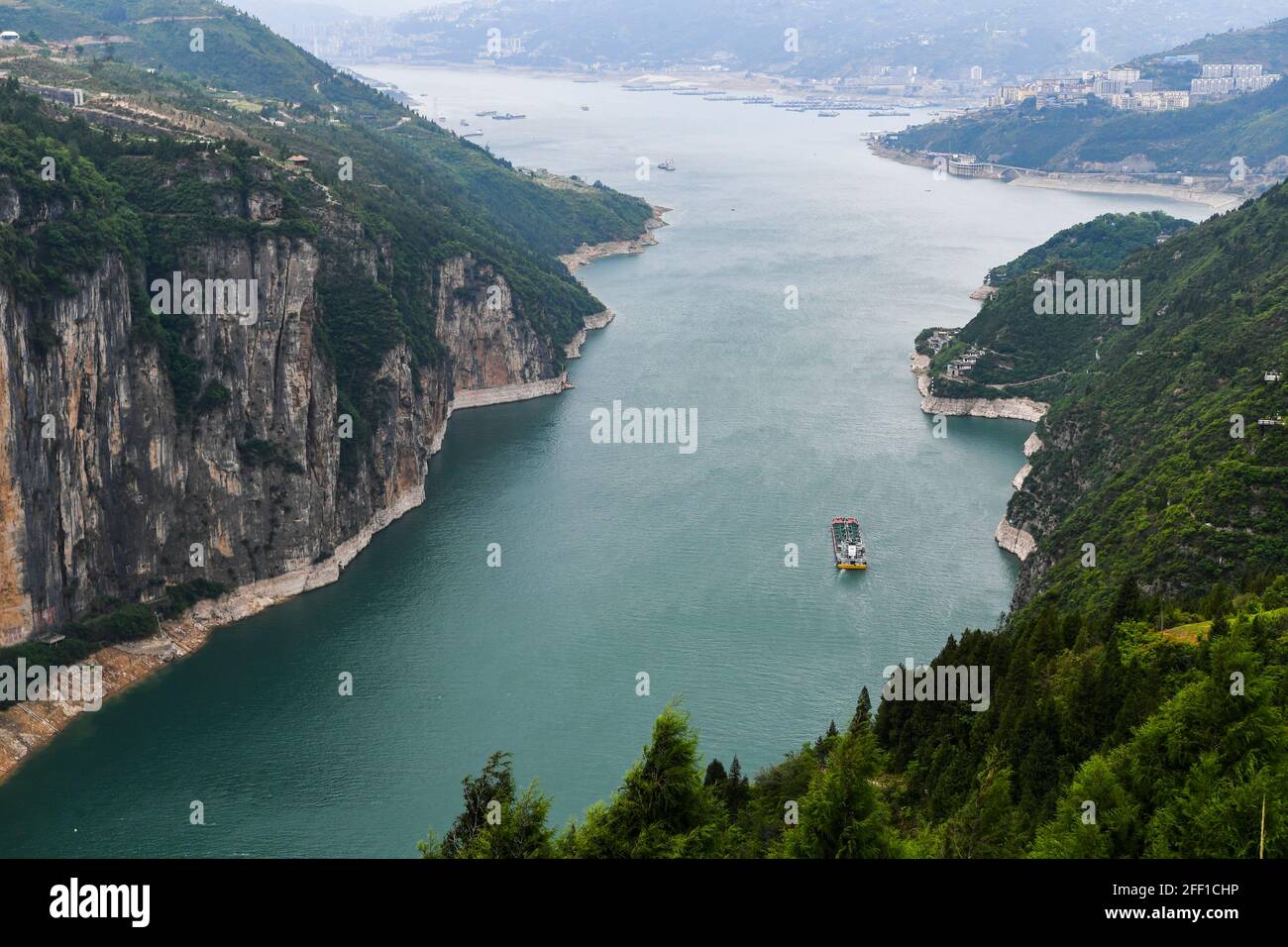 Fengjie. 23rd Apr, 2021. Photo taken on April 23, 2021 shows the view ...