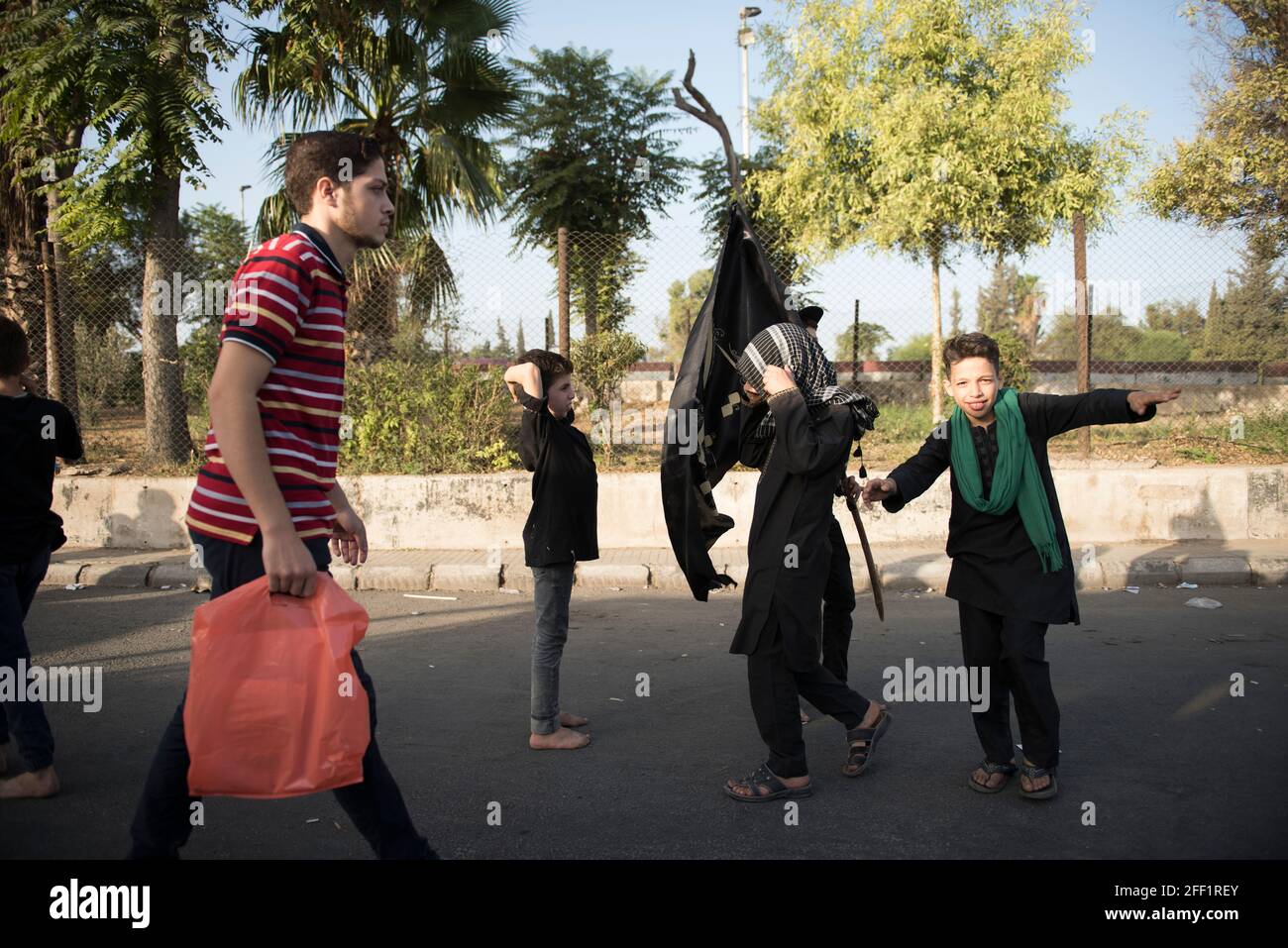 Photos show the ceremony of Hussein death in Damascus 2020 Stock Photo ...