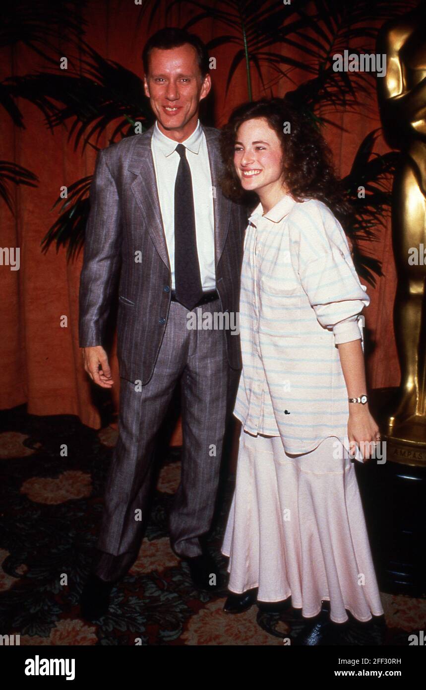 James Woods and Marlee Matlin during 59th Academy Awards Nominees ...
