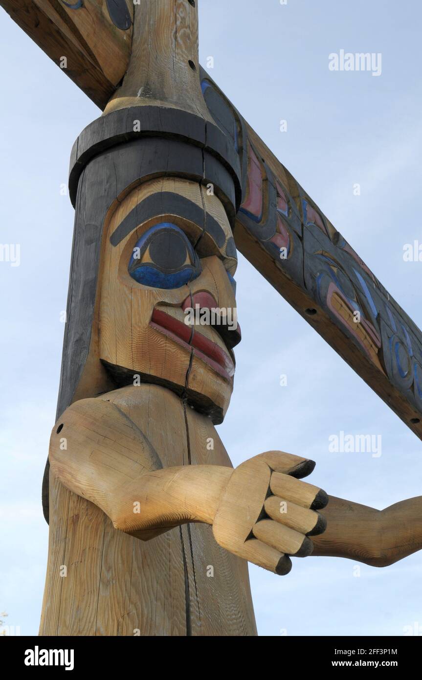 Welcoming Pole - Cowichan Tribes Cultural Centre - Cowichan Valley ...