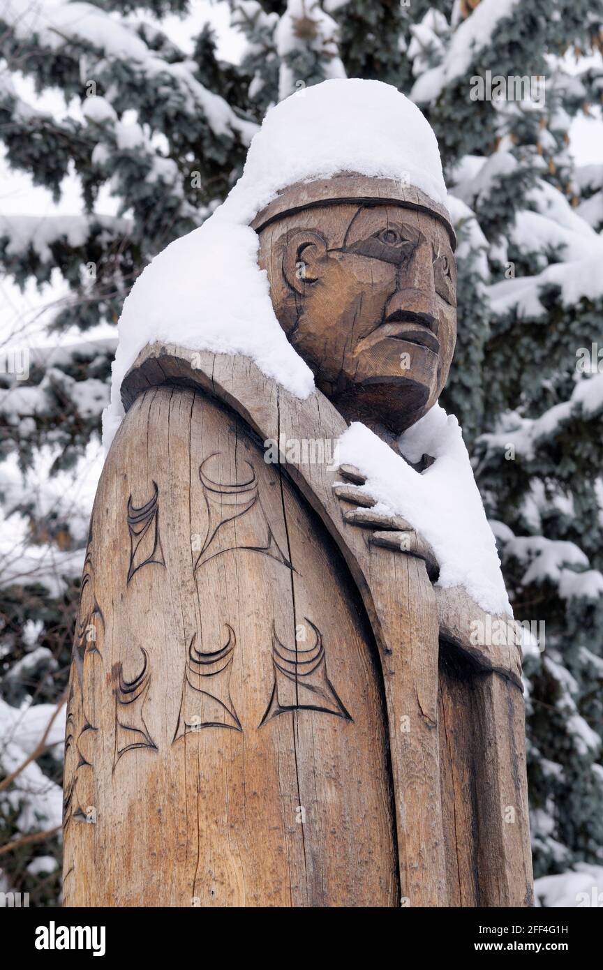 Cedar Man, Cedar Women - Carver: Simon Charlie 1986. Cowichan Valley ...