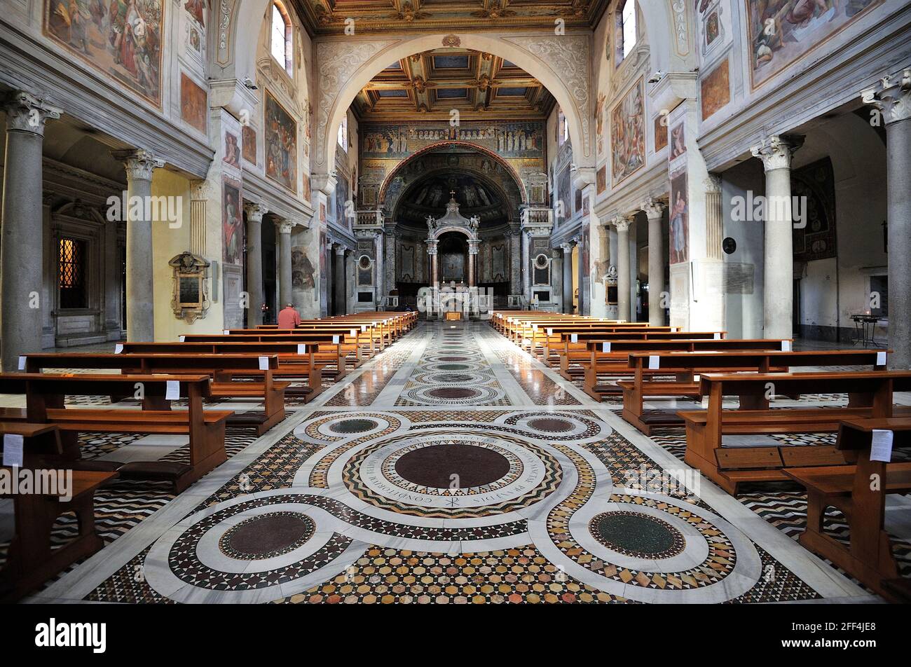 Rome italy basilica di santa hi-res stock photography and images - Alamy