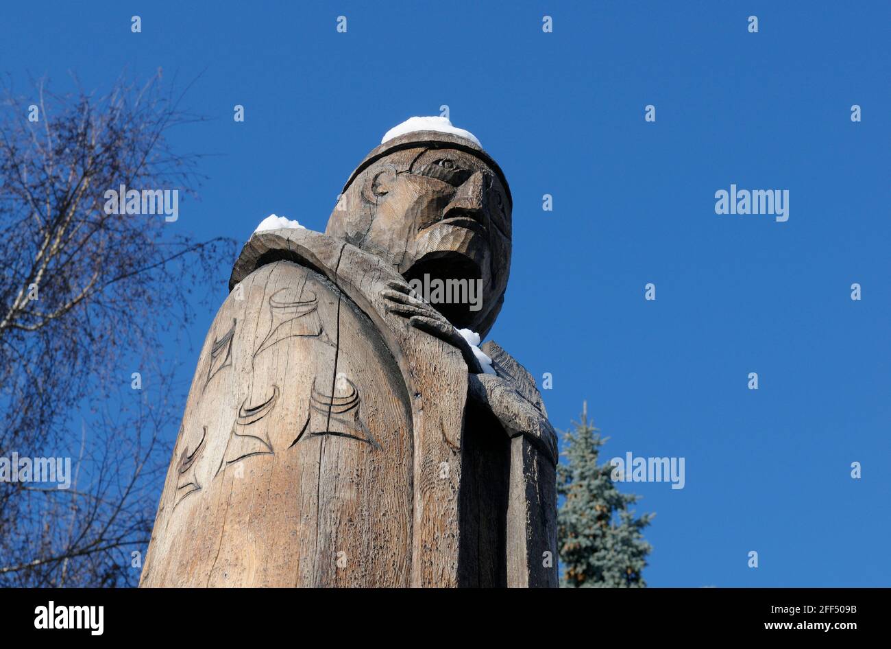 Cedar Man, Cedar Women - Carver: Simon Charlie 1986. Cowichan Valley ...