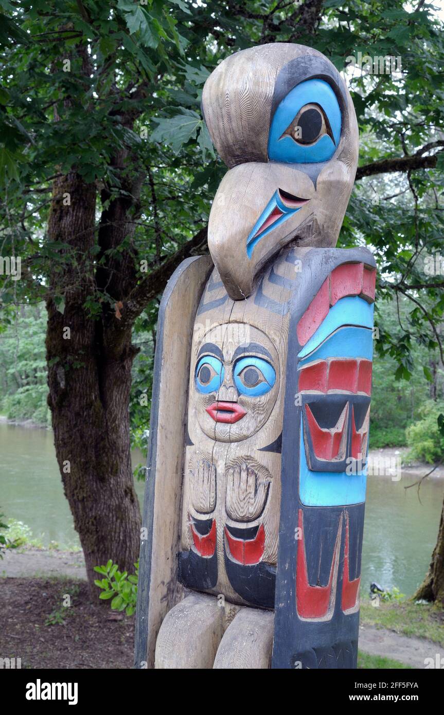 Eagle Totem High Resolution Stock Photography and Images - Alamy